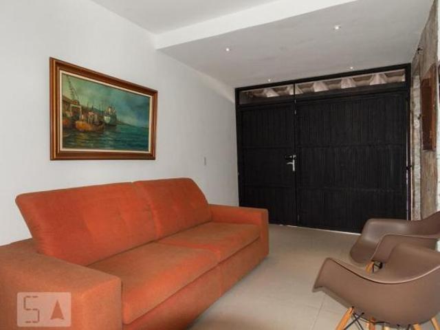 Casa à Venda Pinheiros, 7 Quartos, 300 m² São Paulo