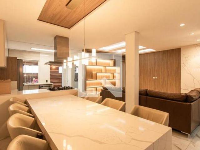 Casa à Venda Pinheirinho, 3 Quartos, 180 m² Curitiba