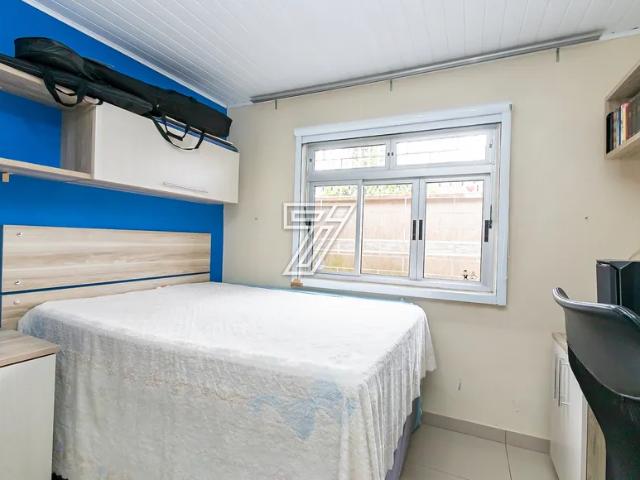 Casa a venda Pinheirinho com 181 m2 com 3 quartos 2 vagas garagem