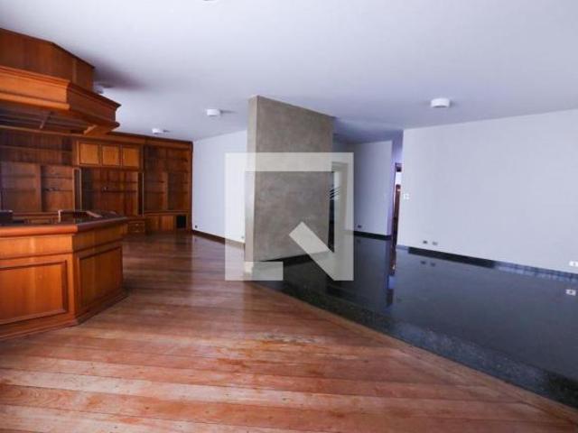 Casa à Venda Piqueri, 4 Quartos, 800 m2