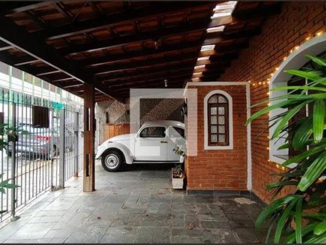 Casa à Venda Piqueri, 6 Quartos, 247 m² São Paulo
