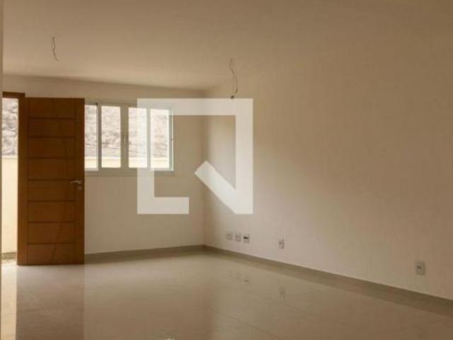 Casa à Venda Piqueri, 2 Quartos, 105 m2