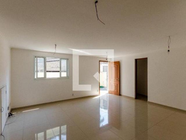 Casa à Venda Piqueri, 3 Quartos, 132 m2