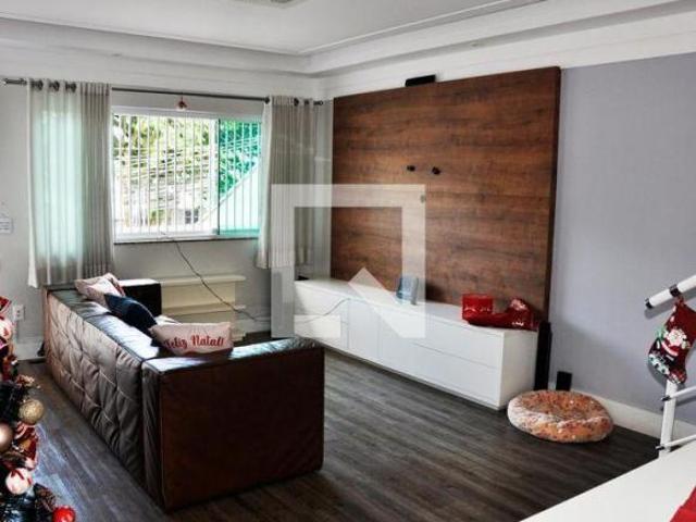 Casa à Venda Piqueri, 3 Quartos, 166 m² São Paulo
