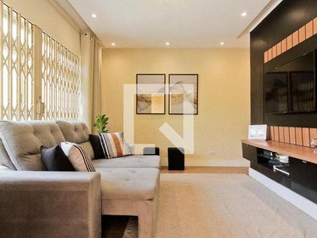 Casa à Venda Piqueri, 3 Quartos, 202 m2