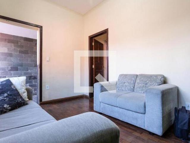 Casa à Venda Pirajá, 3 Quartos, 242 m² Belo Horizonte
