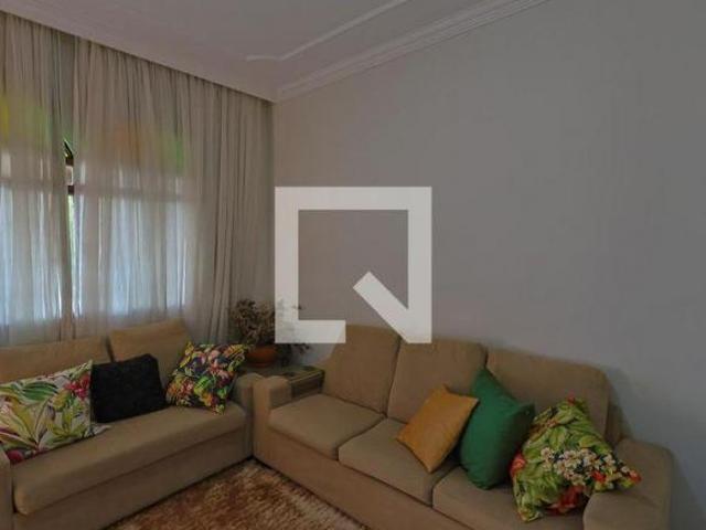 Casa à Venda Pirajá, 3 Quartos, 247 m² Belo Horizonte