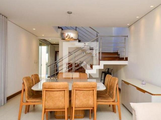 Casa à Venda Pirajá, 4 Quartos, 420 m² Belo Horizonte