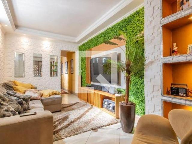 Casa à Venda Piratininga, 4 Quartos, 500 m2