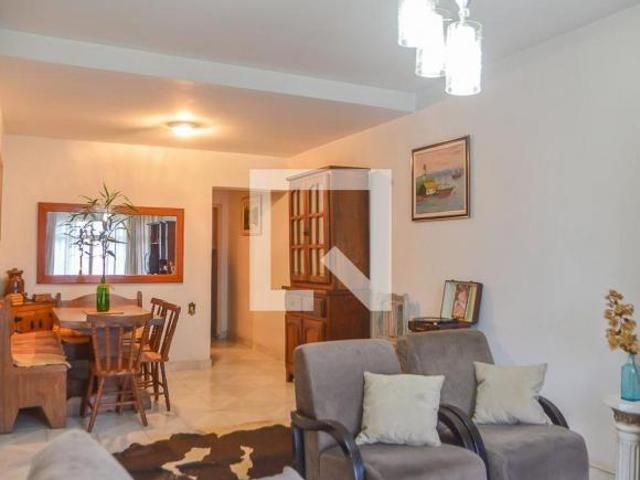 Casa à Venda Planalto, 3 Quartos, 158 m2
