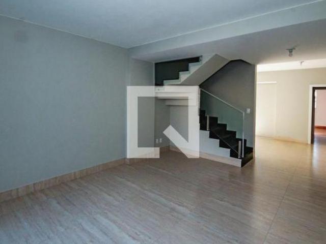 Casa à Venda Planalto, 3 Quartos, 175 m² Belo Horizonte