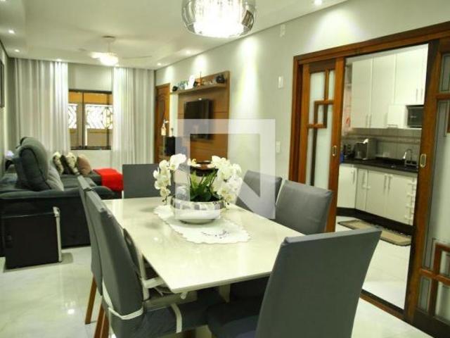 Casa à Venda Planalto, 3 Quartos, 258 m2