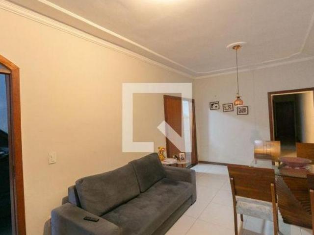 Casa à Venda Planalto, 3 Quartos, 200 m² Belo Horizonte