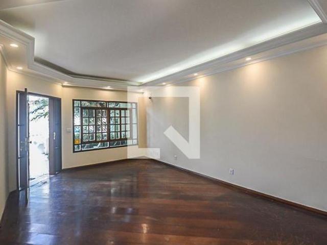 Casa à Venda Planalto, 4 Quartos, 322 m2