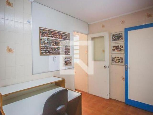 Casa à Venda Planalto Paulista, 3 Quartos, 180 m2