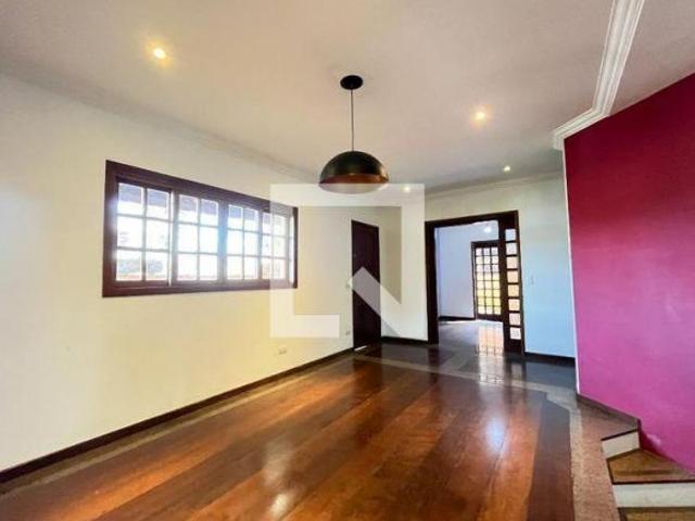 Casa à Venda Planalto Paulista, 3 Quartos, 180 m² São Paulo