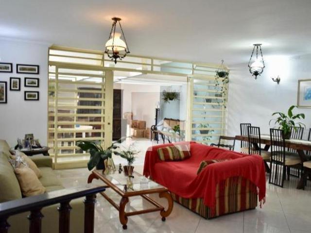 Casa à Venda Planalto Paulista, 3 Quartos, 220 m2