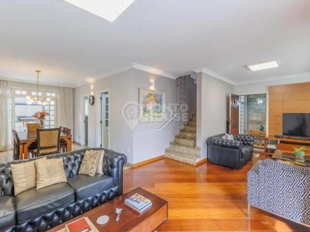 Casa à Venda Planalto Paulista, 10 x 20, 3 Dormitórios, 3 Vagas, Próximo Moema