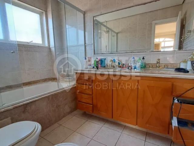 Casa à venda Planalto Paulista, 4 suítes, 4 vagas, 10 x 40, ampla área de lazer