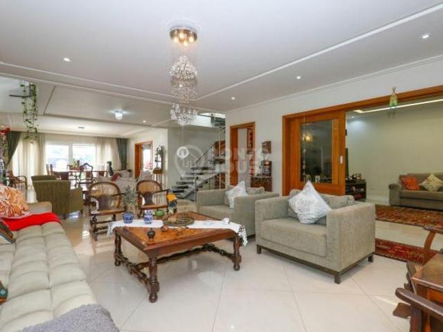 Casa à Venda Planalto Paulista, 5 Suítes, 8 Vagas, Moderna, Próxima Clube Sírio