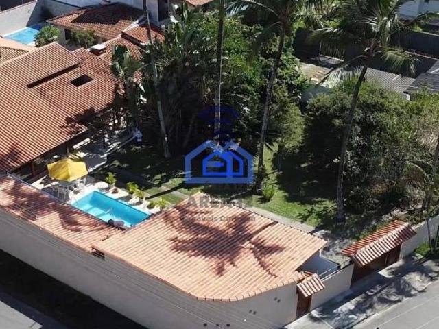 Casa à venda, Praia das Palmeiras em Caraguatatuba, SP
