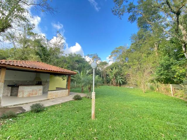 Casa a venda Praia de Camburi 2 quartos 95m2 AC / 750m2 Terreno São Sebastião SP