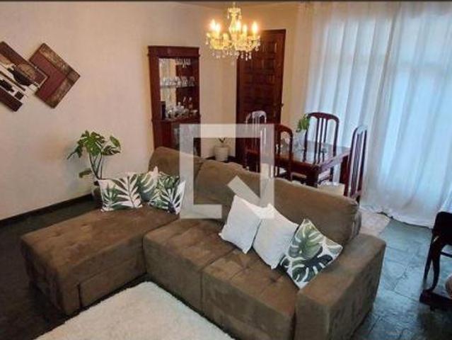 Casa à Venda Prosperidade, 3 Quartos, 200 m2