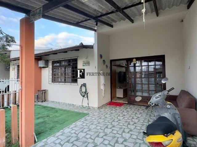 Casa a venda próxima do mar