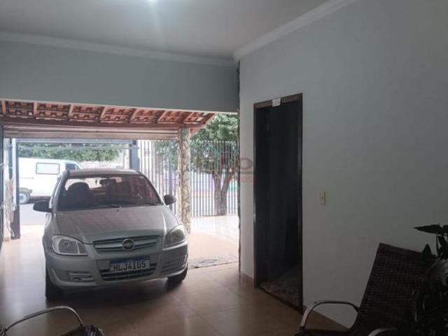 CASA À VENDA PRÓXIMO UEM MARINGÁ