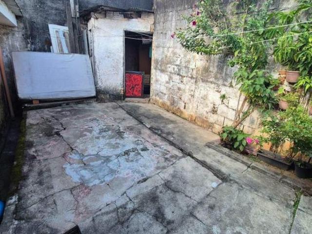 Casa a venda próximo a Av. Waldemar Carlos Pereira
