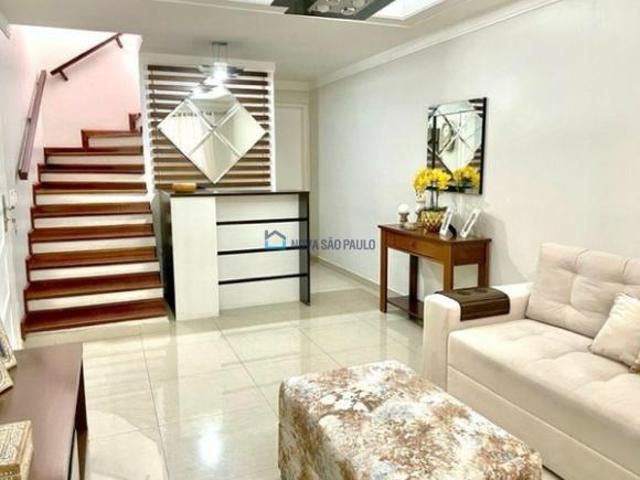 Casa à venda próximo a Avenida Engenheiro George Corbisier