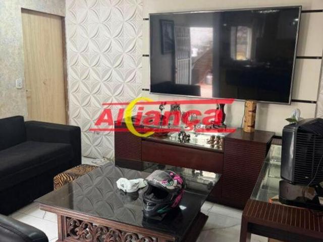 CASA A VENDA PRÓXIMO A BASE AEREA EM GUARULHOS