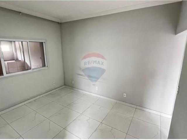 Casa à venda próximo a Itavuvu, Jardim Maria Antônia Prado, com 133 m², valor R$ 260.000,00