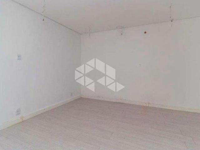 Casa a venda próximo a 24 de outubro