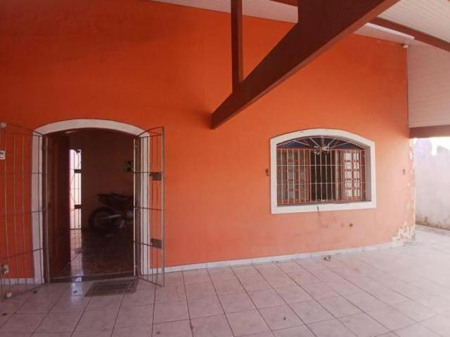 CASA À VENDA PROXIMO AO CENTRO DA CODADE EM ITANHAÉM