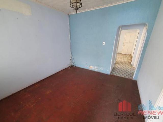 Casa a venda próximo ao centro de vinhedo SP