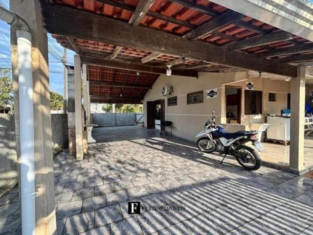 Casa a venda próximo ao mar em Matinhos