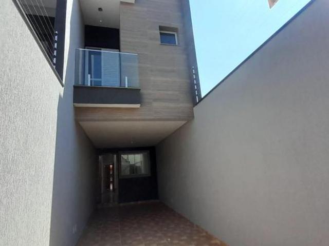 Casa à Venda próximo ao Metrô Vila Matilde com 3 Quartos, 1 Suíte, 2 Vagas
