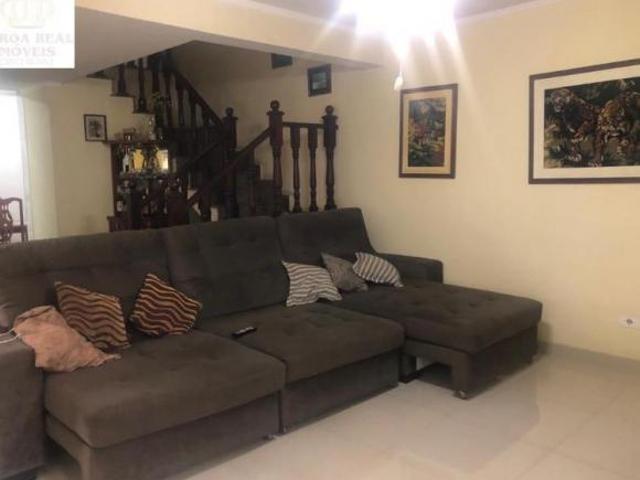 CASA A VENDA PRÓXIMO AO METRÔ PATRIARCA