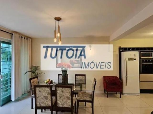 CASA A VENDA PRÓXIMO AO PARQUE DO IBIRAPUERA