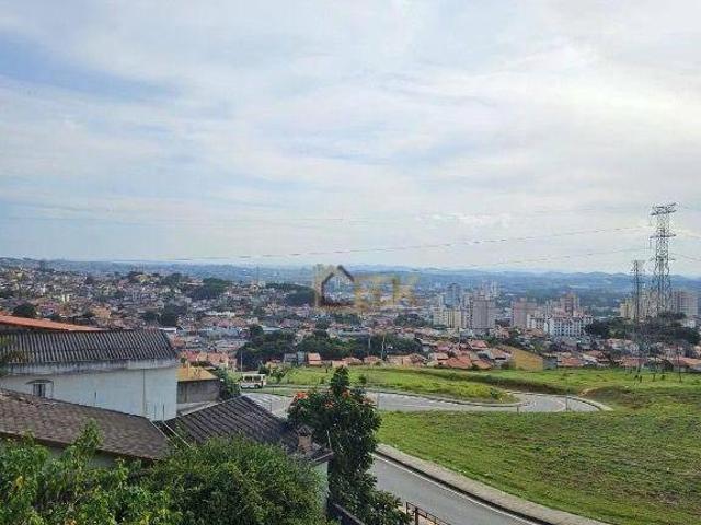 Casa à venda próximo ao Sesc Taubate SP