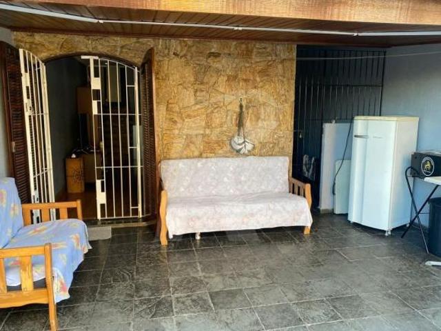 Casa à Venda próximo Avenida Gen. Ataliba Leonel. Parada Inglesa