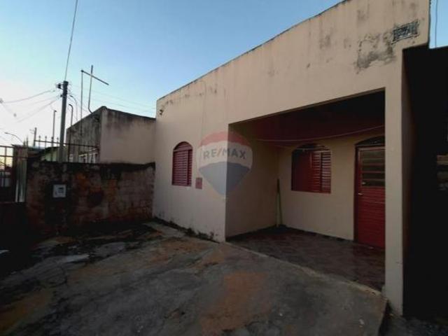 Casa a venda QR 425, conjunto 25, 03 quartos, 01 suíte