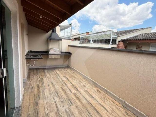 Casa á Venda,Quadrilplex em Condomínio Fechado com 3 suítes. 2 vagas e churrasqueira com varanda
