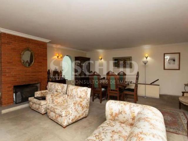 Casa a venda quatro quartos, suite piscina e garagem no Alto da Boa Vista
