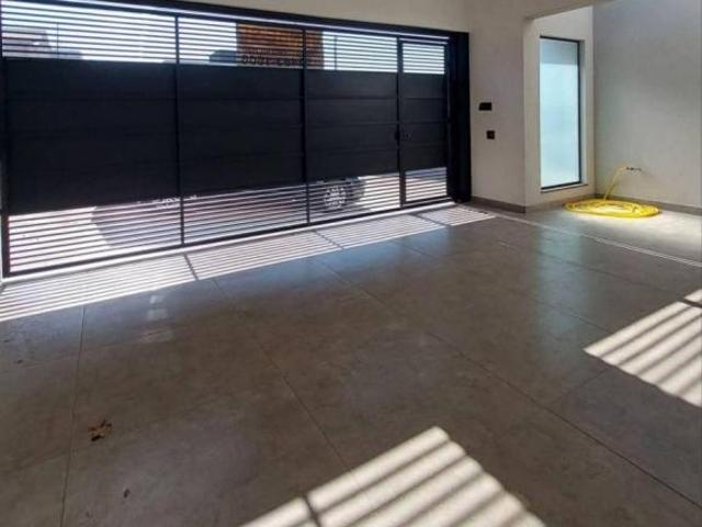 CASA A VENDA QUE CONECTA VOCÊ AO CONFORTO, A TRANQUILIDADE E AO PRAZER DE VIVER BEM TODOS OS DIAS