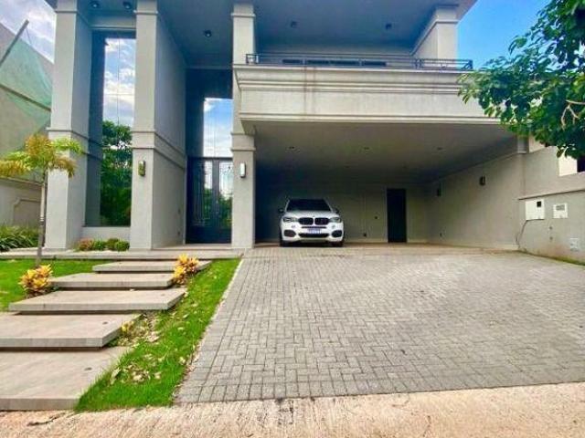 Casa à venda Quinta do Golfe Jardins com 5 suítes e 2 vagas de garagem / Próximo ao Shopping Iguatem