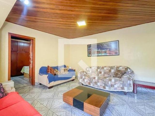 Casa à Venda Quitaúna, 3 Quartos, 200 m2