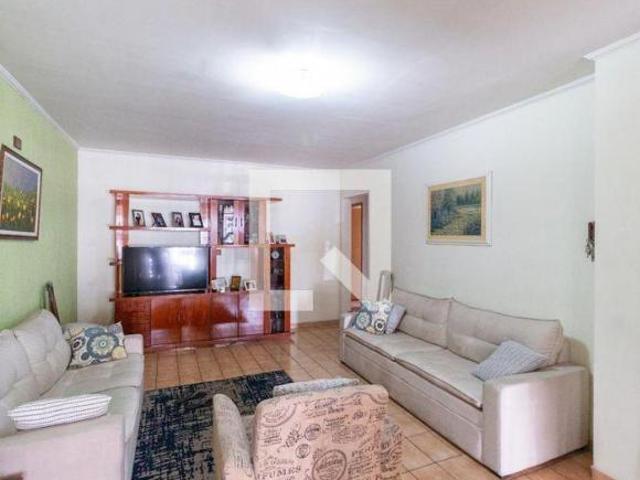 Casa à Venda Quitaúna, 3 Quartos, 215 m2