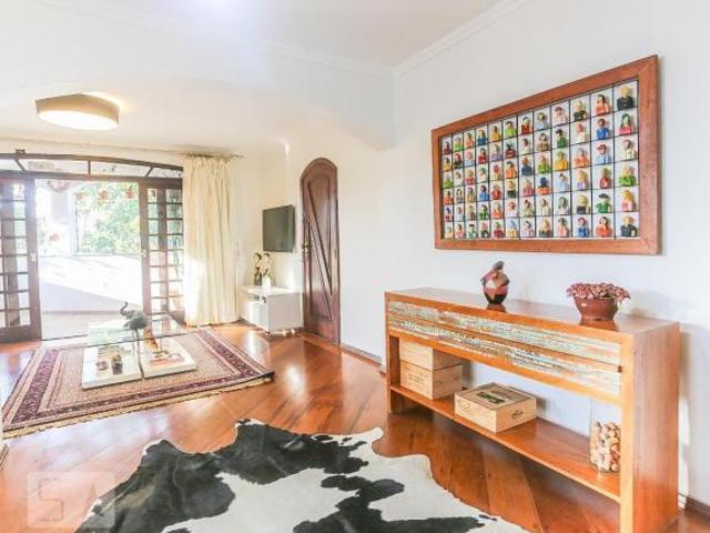Casa à Venda Quitaúna, 3 Quartos, 332 m2